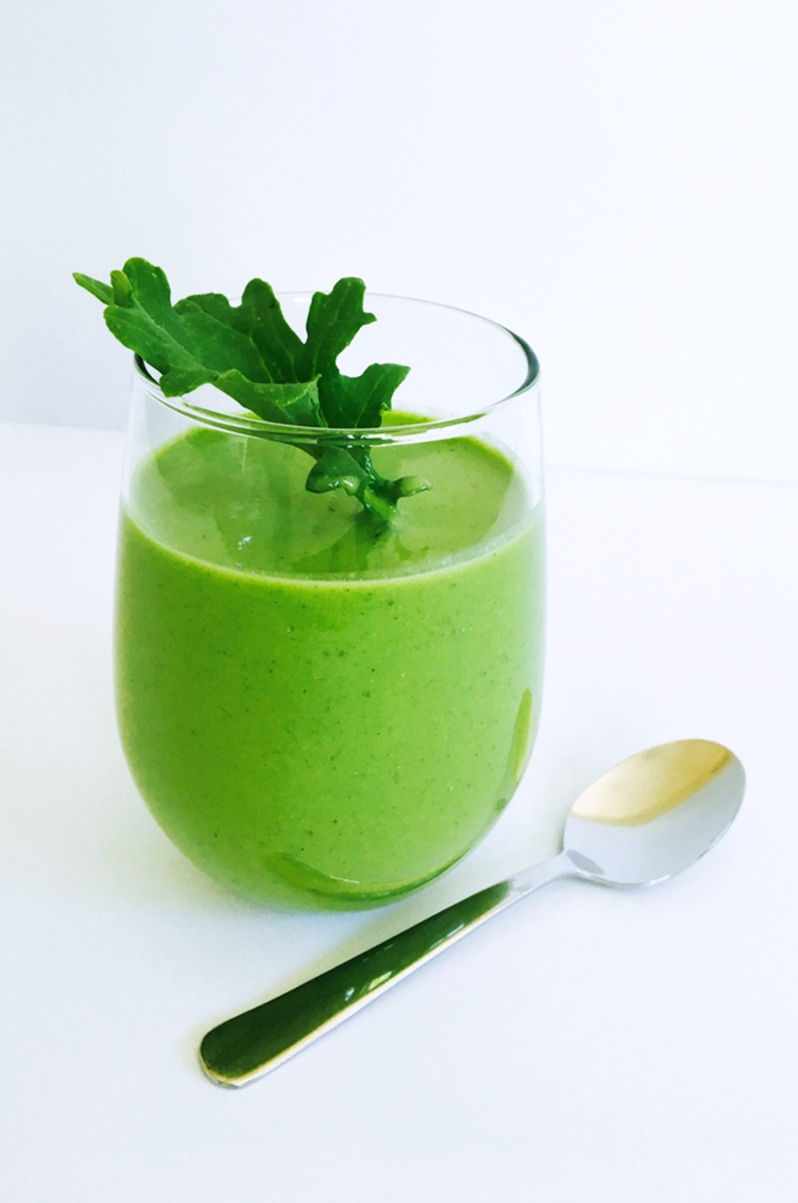 Go Green Smoothie • Simply Tira